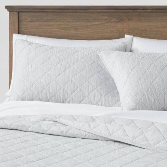 Threshold | Bedding | Open Box Threshold Diamond Quilt Diamond Stitch ...